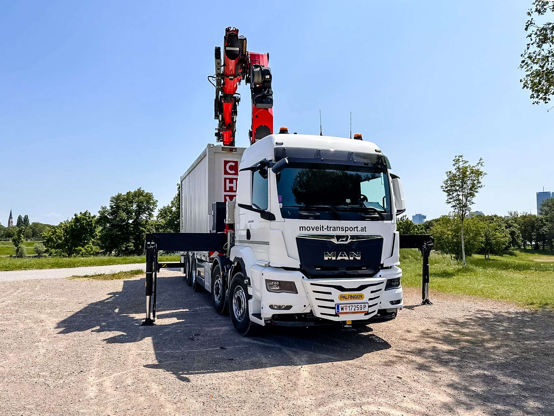 Kranarbeiten & Transporte leicht gemacht - move-it Transport & Logistik