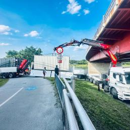 Container- & Spezial Transporte Sicher & Zuverlässig - move-it ...